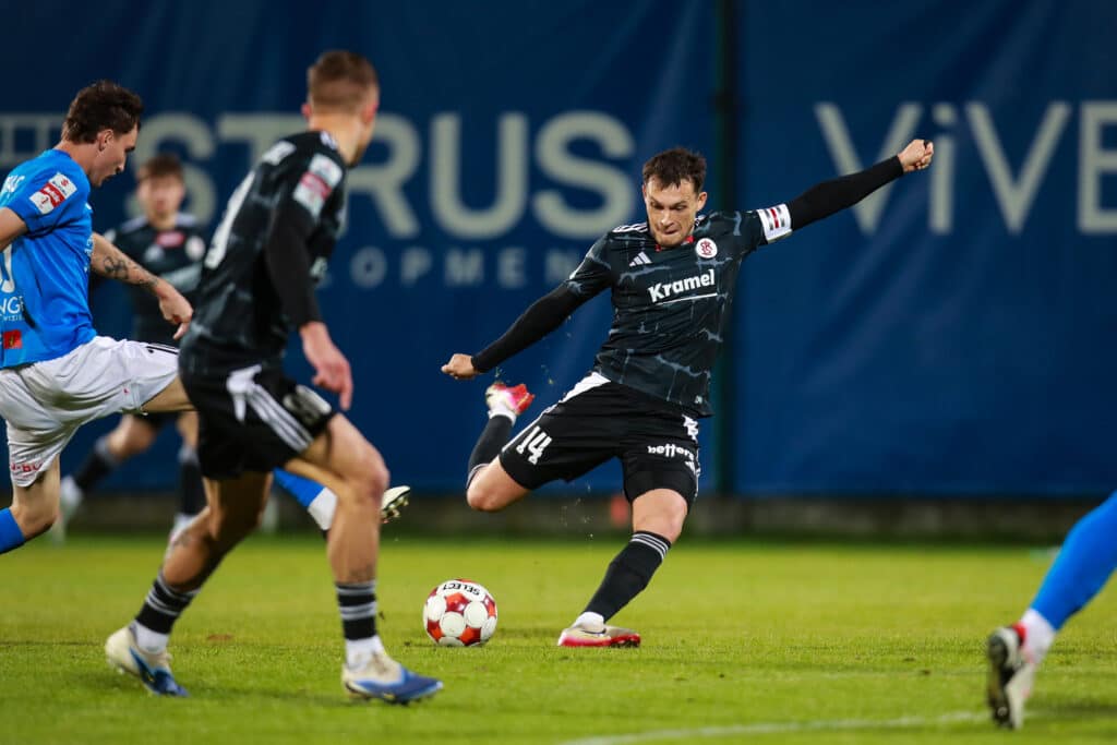 Pogoń Siedlce zaskakuje! ŁKS Łódź poległ w Siedlcach 1:3 w 1. Lidze ...